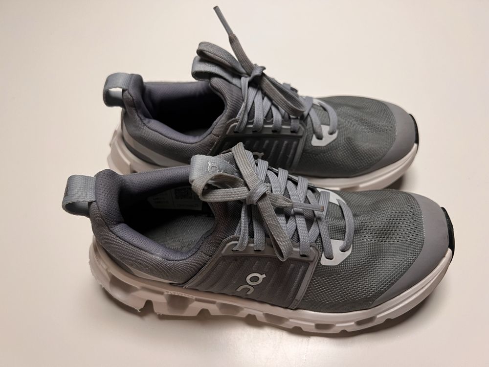 Chaussures de running On Cloud ,taille 35,5 (Neuf (Voir description)) à ...