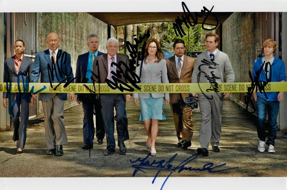 Original Autogramme Major Crimes Cast Foto A4 Gebraucht In Ziefen