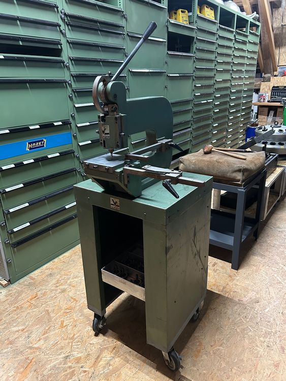 Original GREVER Stanzmaschine Lehrwerkstätte (Gebraucht) in Rothenfluh ...