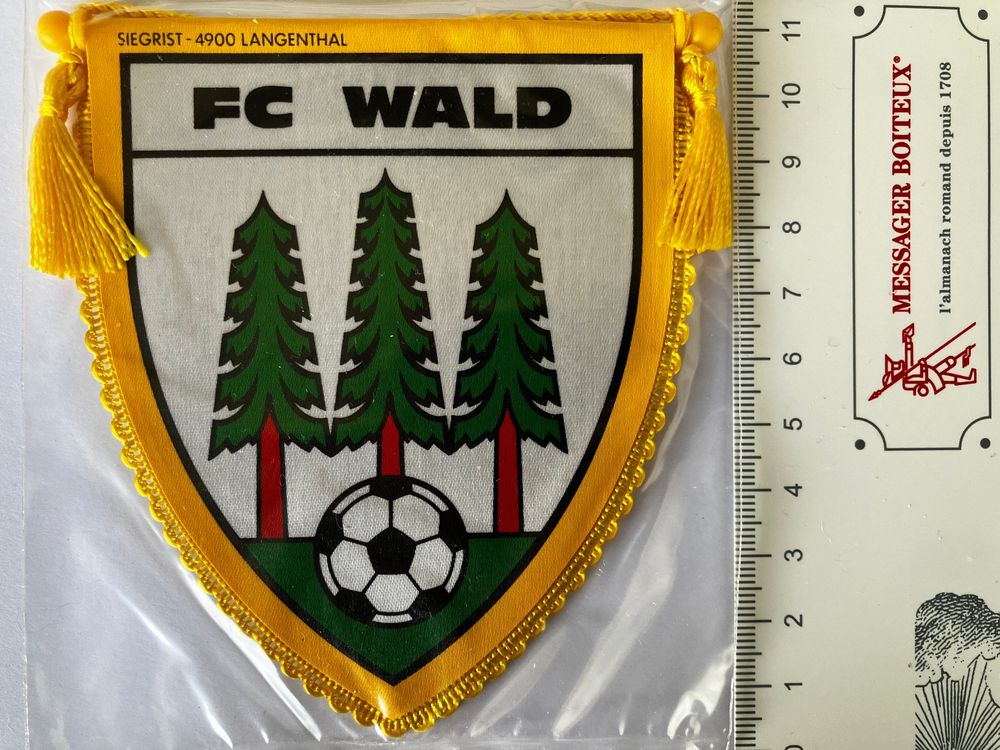 Vintage Fanion/Wimpel FC WALD (Neu und originalverpackt) in Gland für CHF 10 – mit Lieferung auf ...