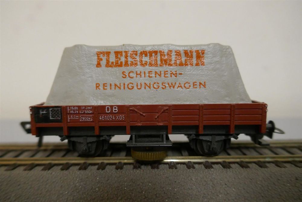 Fleischmann 5568 Schienenreinigungswagen (Défectueux) à Oberhasli pour ...