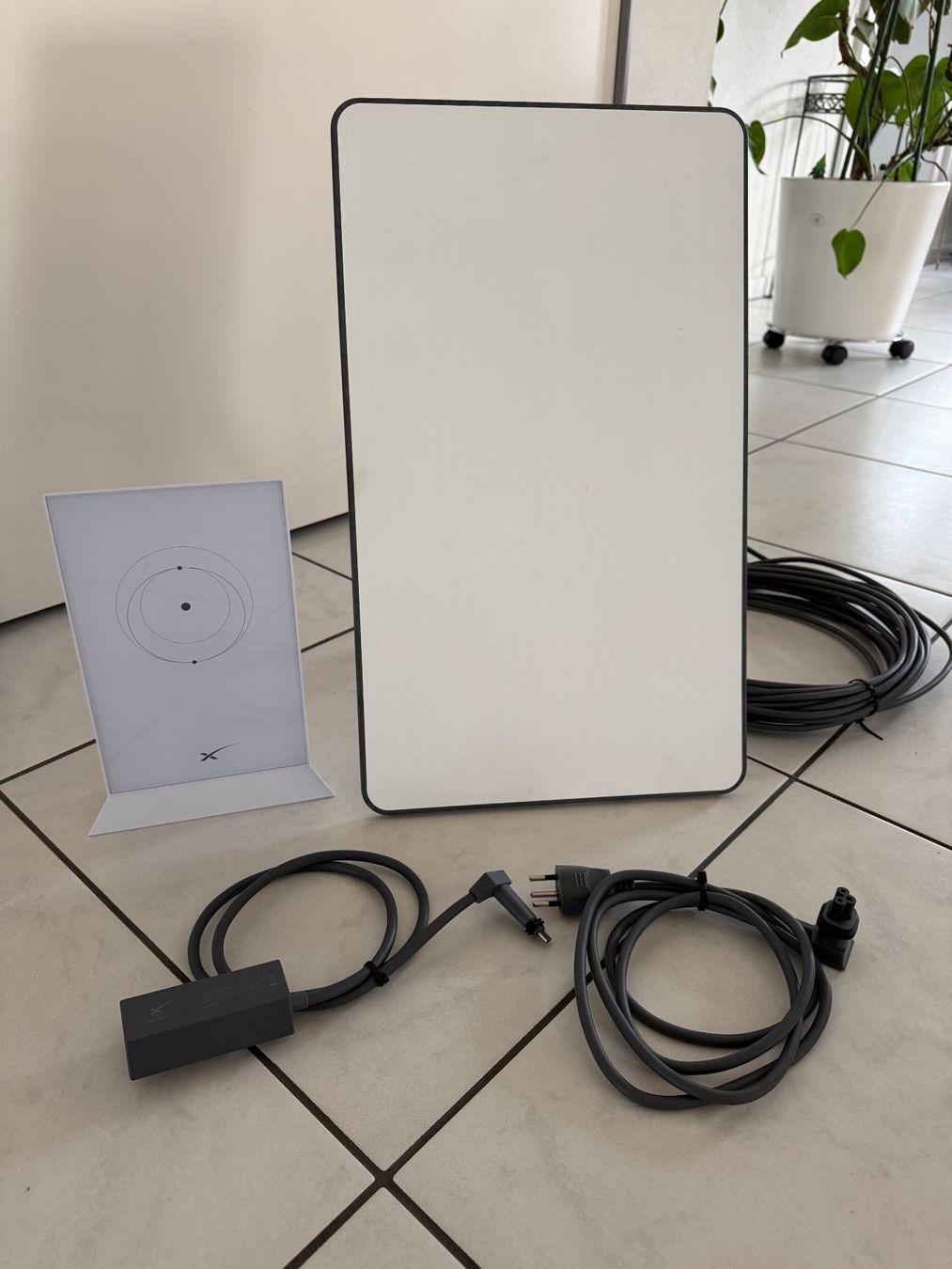 Starlink Standard Kit mit Ethernet-Adapter (Gen. 1) (Gebraucht) in ...