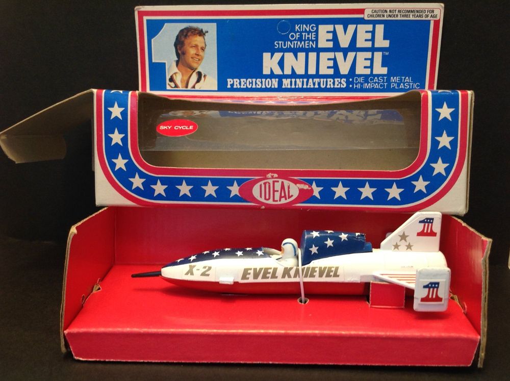 IDEAL TOYS 1976 EVEL KNIEVEL SKY CYCLE ROCKET CAR (Neuf (Voir ...