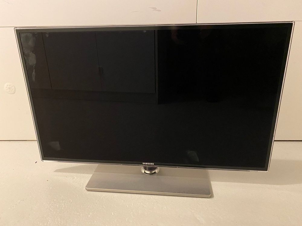 1 Fernseher, Marke SAMSUNG UE40D6530 | Kaufen auf Ricardo