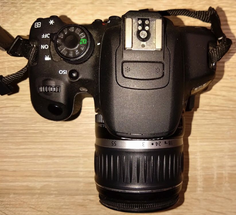 Canon 700 D mit 2 Original Zooms (18-200 mm) | Kaufen auf Ricardo