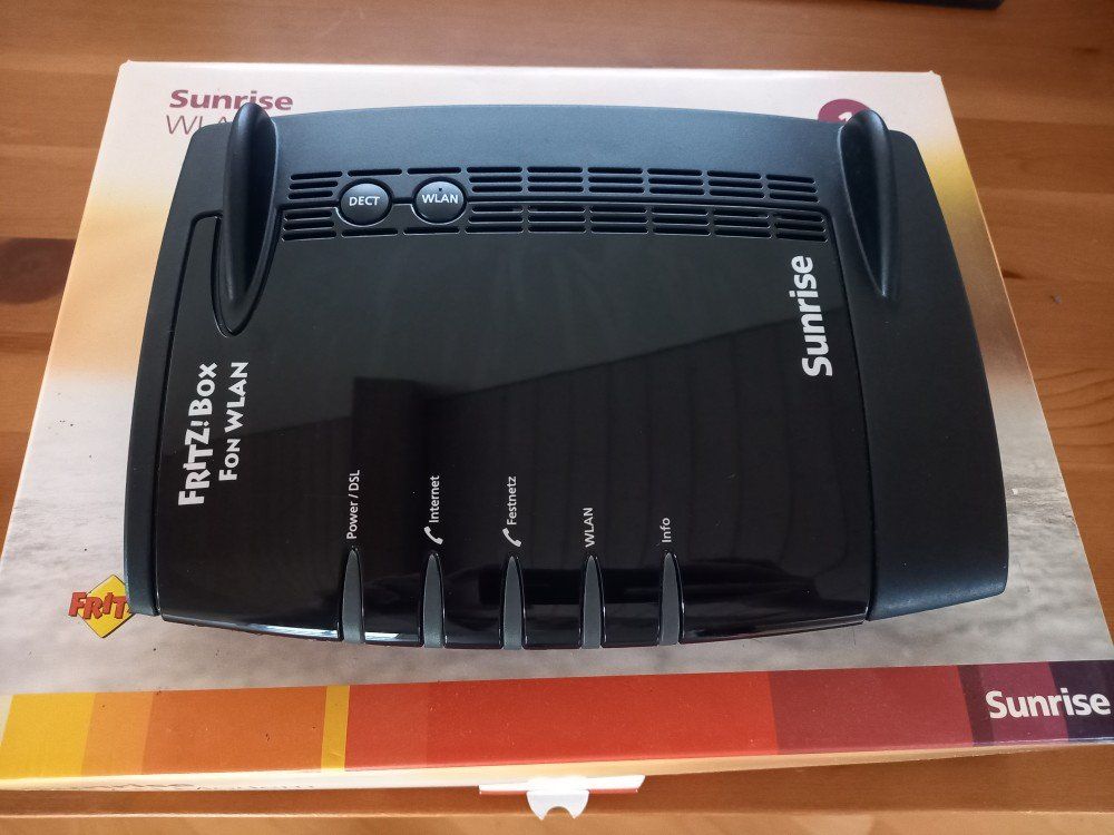 AVM FritzBox Fon WLAN 7390 Router Sunrise Edition + Zubehör (Gebraucht ...