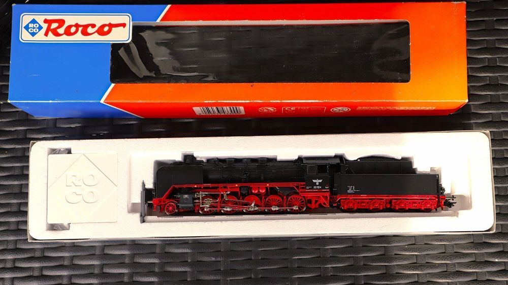 Roco H0 Schlepptenderlokomotive BR50 (Neu (gemäss Beschreibung)) in ...