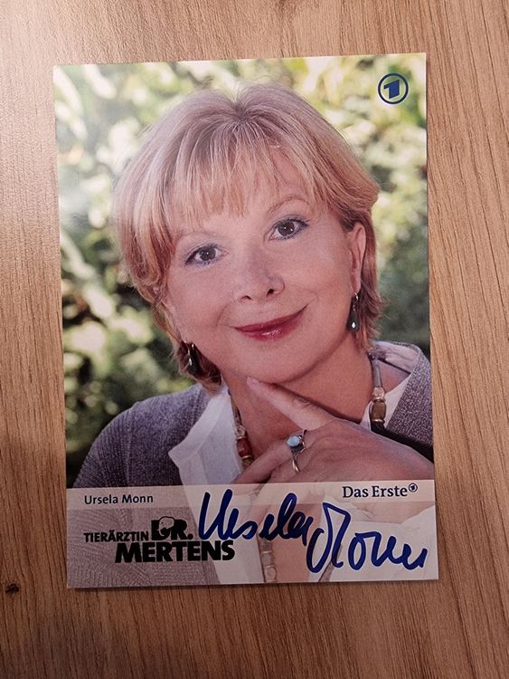 Ursela Monn Originalautogramm "Tierärztin Dr. Mertens" (Gebraucht) in Winterthur für CHF 3 – mit ...