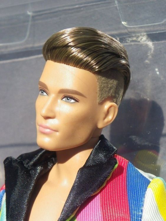 Barbie Moschino und Ken (Neu und originalverpackt) in Zürich für CHF ...