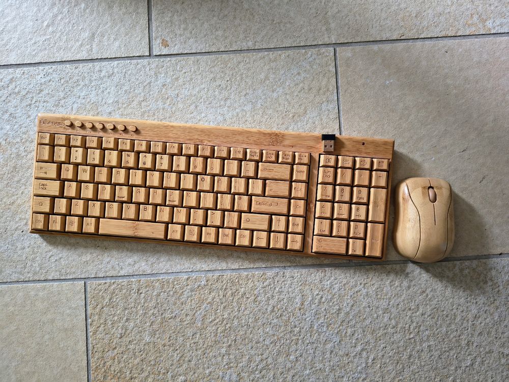 Sengu Bamboo Keyboard & Mouse Wireless (Gebraucht) in Neuhausen für CHF ...