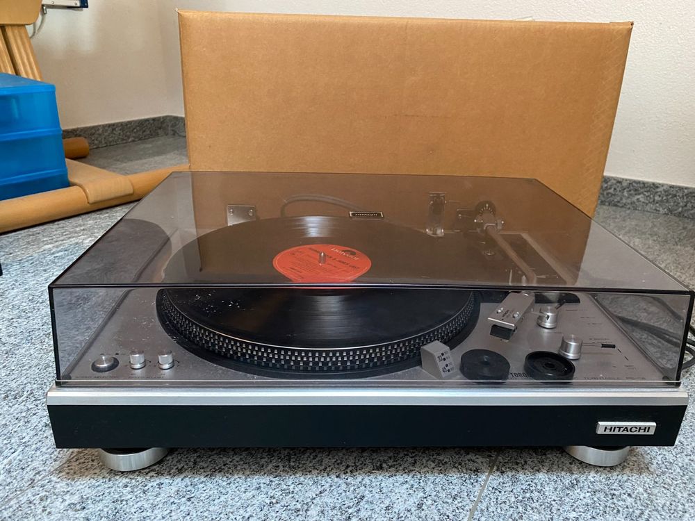 Plattenspieler Hitachi (Gebraucht) in Seon für CHF 153 – nur Abholung ...