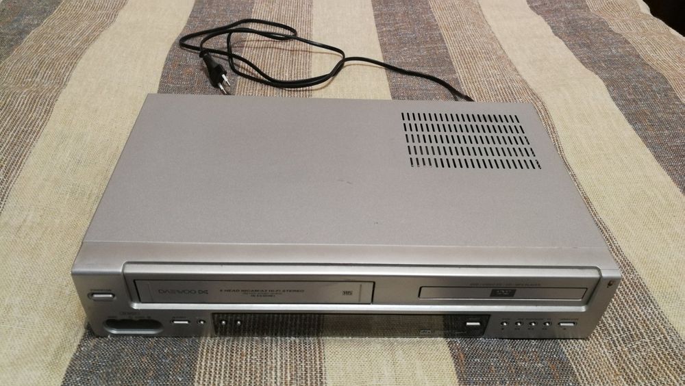 VHS & DVD Player inkl. Fernbedienung (Gebraucht) in Ostermundigen für ...