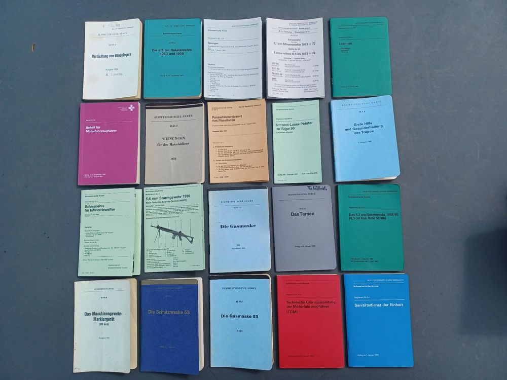 20 Reglemente, Format A6, verschiedene Themen (Gebraucht) in Horw für ...