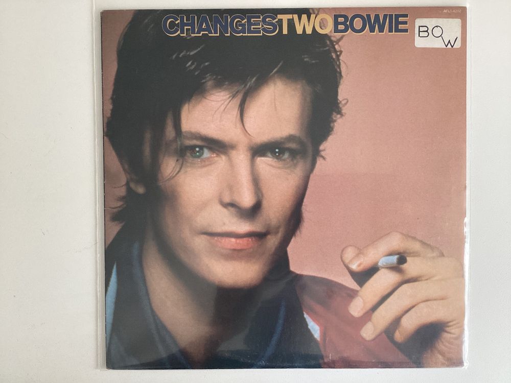 David Bowie LP - Changes Two (Gebraucht) in Gutenswil für CHF 9 – mit ...