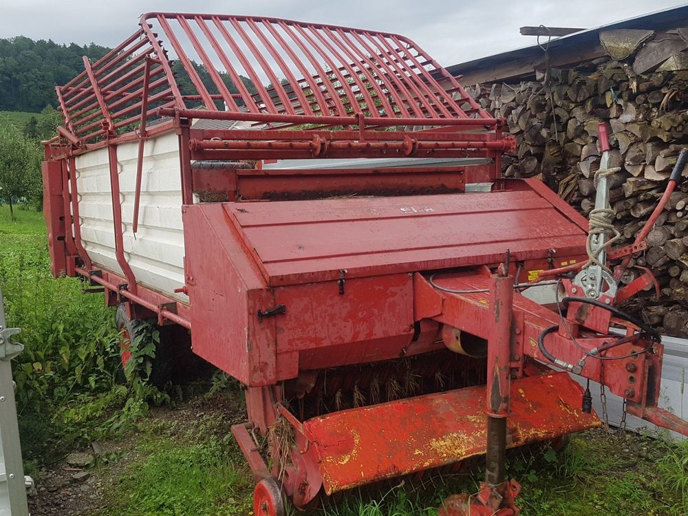 Ladewagen mit Dosierwalzen (Defekt) in Stäfa für CHF 2 – mit Lieferung auf Ricardo kaufen