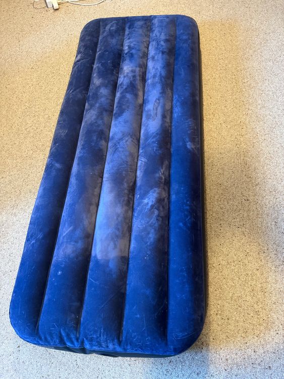 INTEX Luftmatratze - ideal für Gäste | Kaufen auf Ricardo