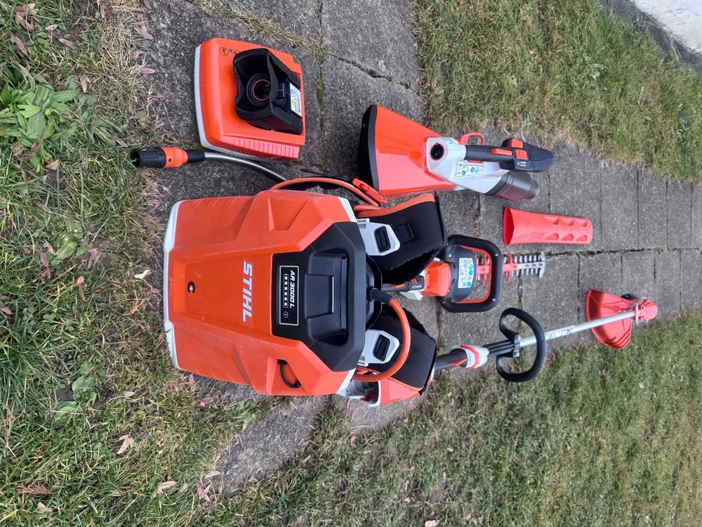 Neue Akku STIHL Geräte, Bläser, Scherre, Trimmer, Grosse Aku (Neu ...