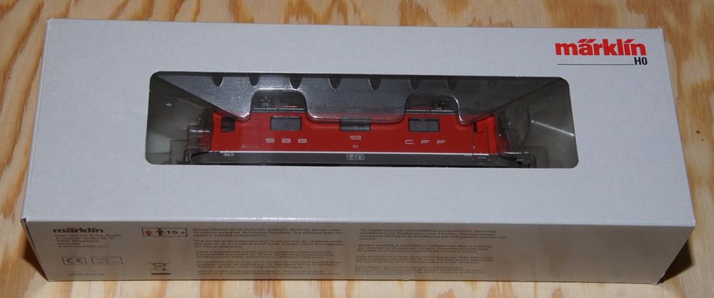 Märklin 37348 Re 4/4 II SBB mit Digital-Decoder mfx (Neu (gemäss ...