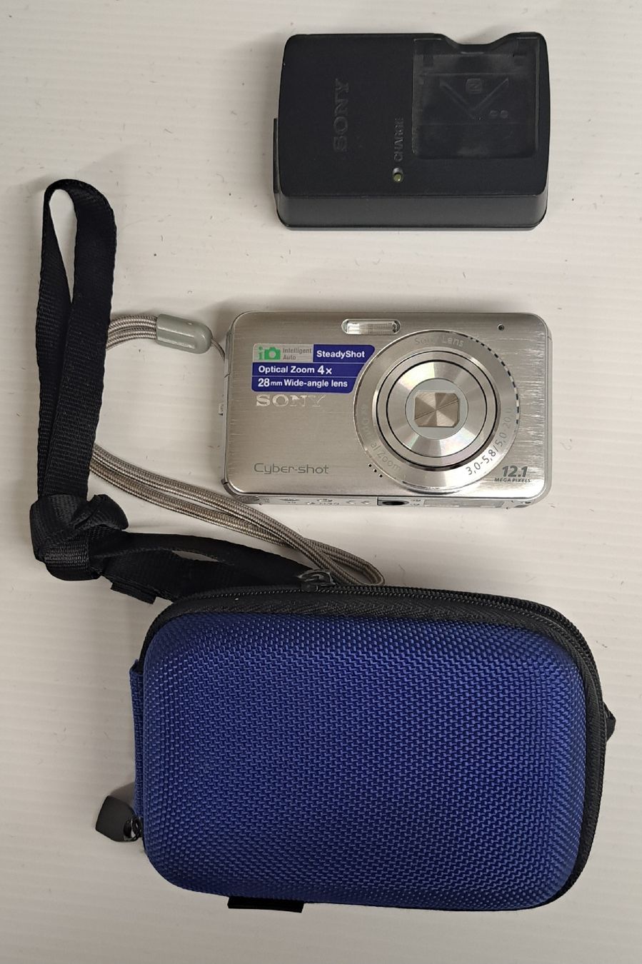 SONY Digital Camera 12.1 Megapixel Modell W 320 mit Zubehör (Gebraucht ...