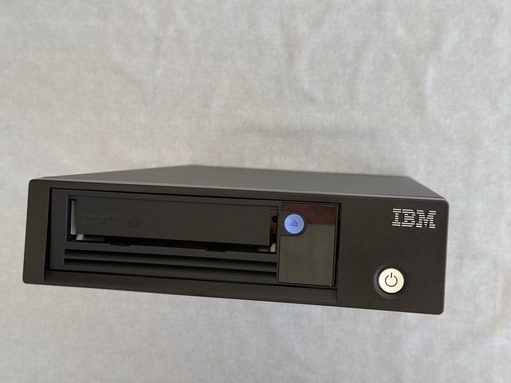 IBM TS2280 (MT 6061-H8S) LTO Ultrium 8 (Gebraucht) in Sins für CHF 1600 – nur Abholung auf ...