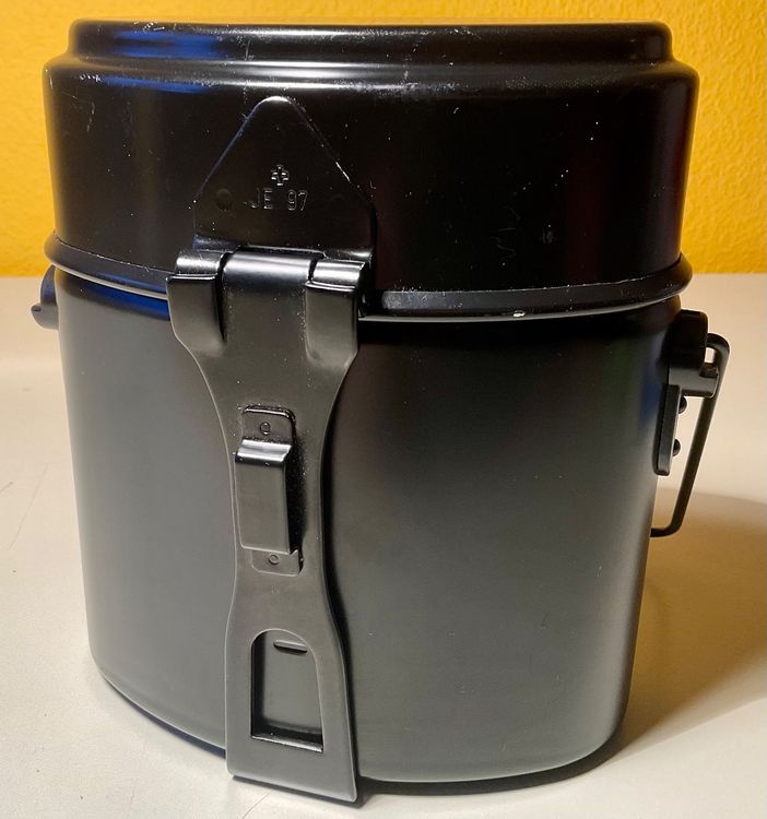 Gamelle schweizer Armee JE 97 mit Besteck (Gebraucht) in Disentis/Mustér für CHF 10 – mit ...