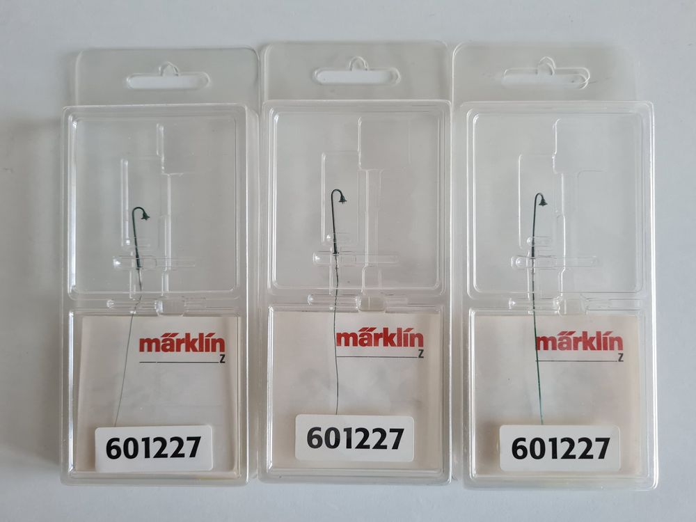 Märklin Spur Z 601227 - Bogenleuchte 3 x (Neu und originalverpackt) in ...
