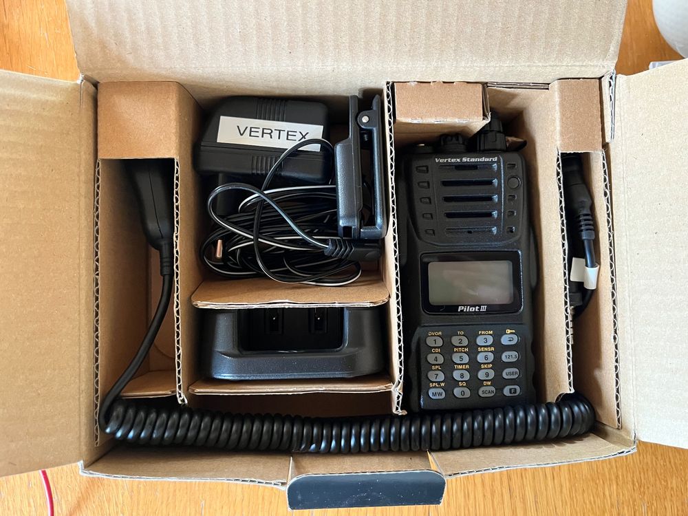 Flugfunkgerät Pilot III Vertex Standart VXA-300 (Gebraucht) in für CHF ...