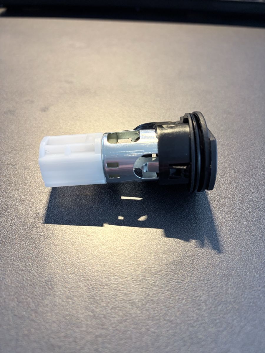 Original Porsche 997.2 12V Car Power Outlet Socket (Gebraucht) in Au ZH ...