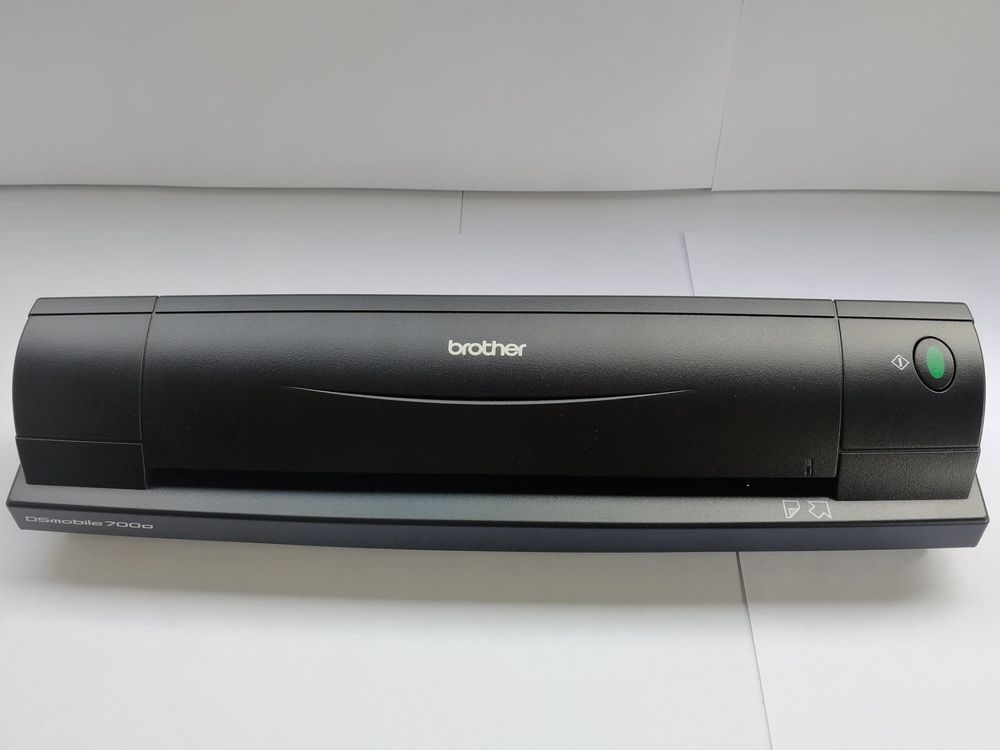 Brother Mobiler Duplex-Dokumentenscanner DS-700D (Gebraucht) in St ...