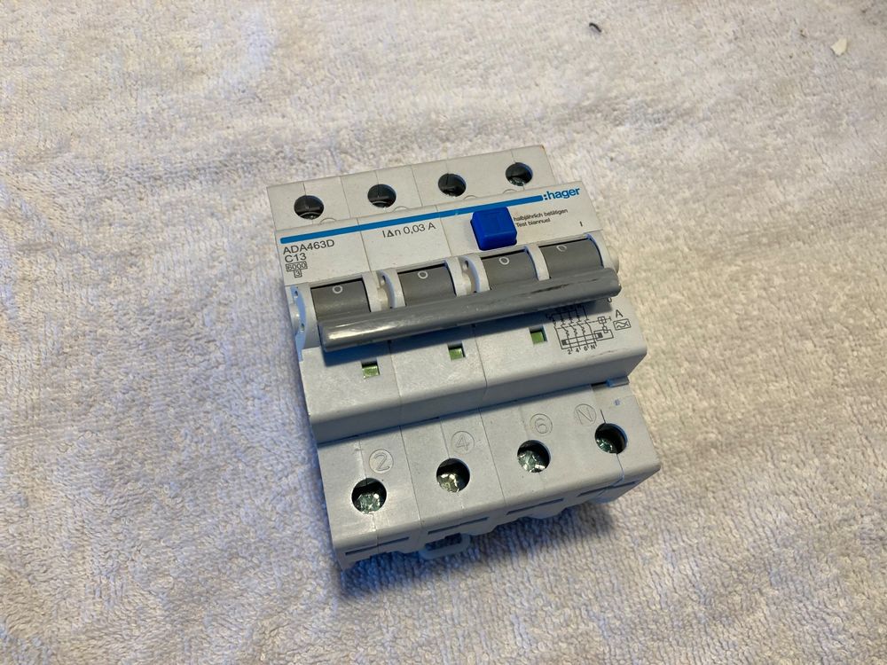 Hager ADA463D 3LN FI/LS Schalter 4 Polig 13A 30mA C (Neu (gemäss Beschreibung)) in Basel für CHF ...