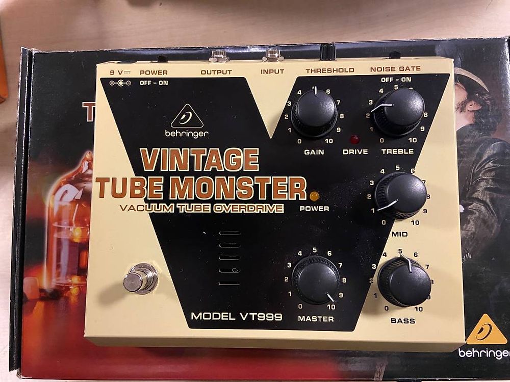 Behringer VT999 Vintage Tube Monster | Kaufen auf Ricardo