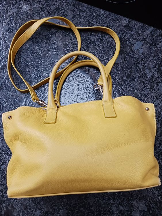 Handtasche von Akris (Gebraucht) in Ennetbühl für CHF 80 – mit Lieferung auf Ricardo kaufen