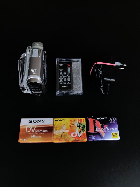 Sony Mini DV Camcorder (Neu (gemäss Beschreibung)) in Aarau für CHF 40 ...