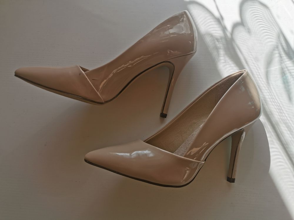 Schöne High Heels, Beige (Gr. 38) | Kaufen auf Ricardo