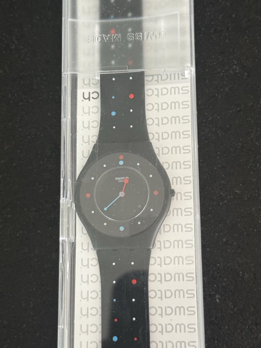 Montre Swatch noire et colorée, parfait état, idée cadeau (Neu und ...