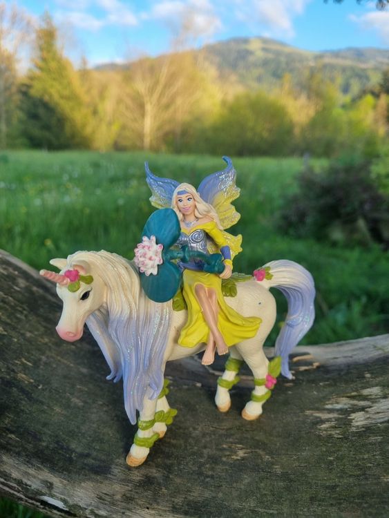 Fée avec cheval bayala schleich (Gebraucht) in Fribourg für CHF 6 – mit ...