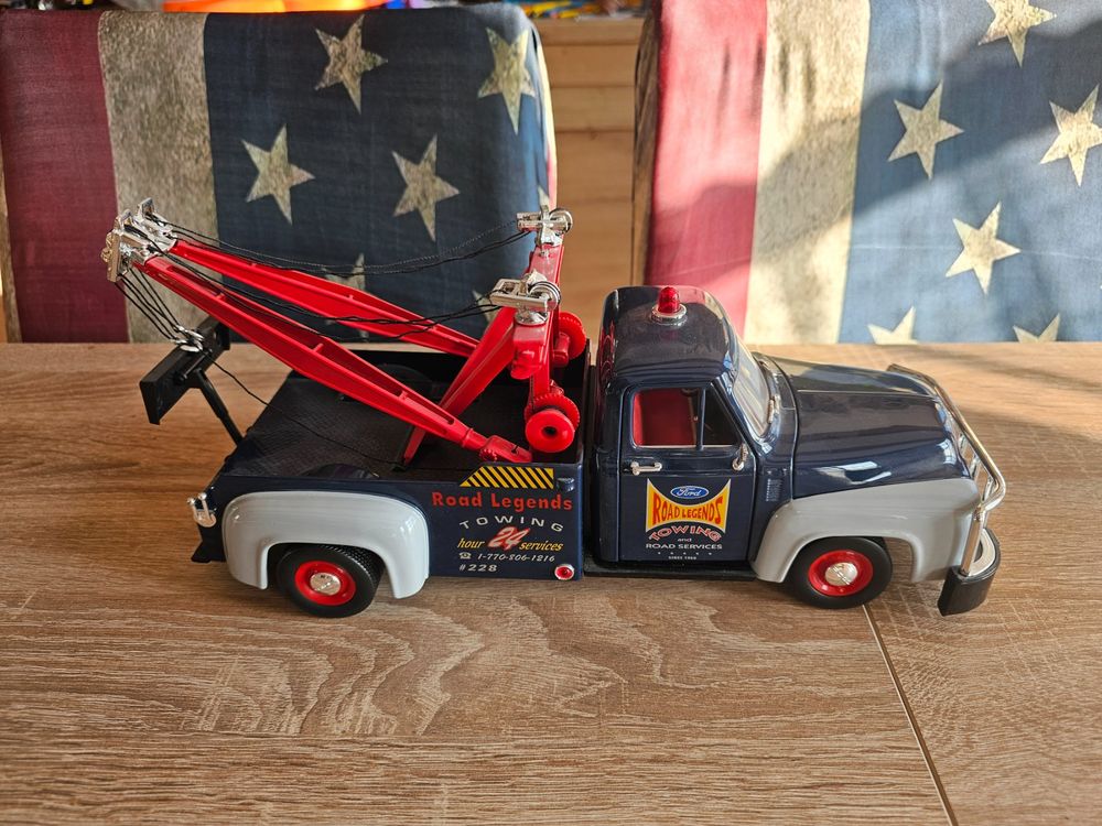 56'Ford F100 Tow Truck Abschlepper 1:18 (Gebraucht) in Goldingen für ...
