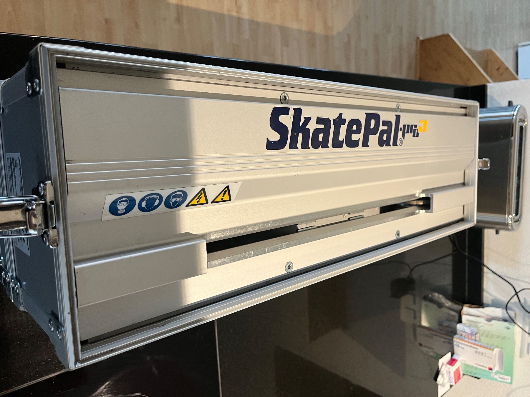 Bauer PROSHARP Schleifmaschine SkatePal Pro3 (Gebraucht) in Regensberg für CHF 1210 – nur ...