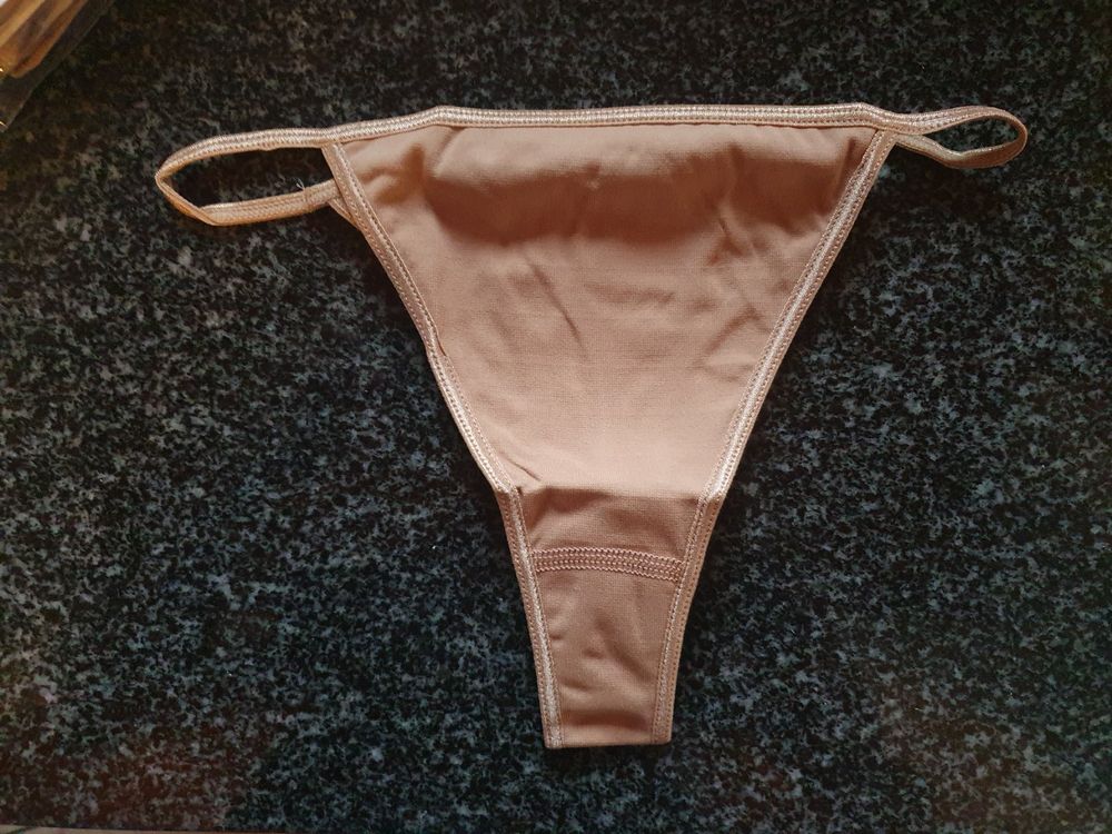 Beeren Tangastring XL (Neu und originalverpackt) in Grandval für CHF 2. ...
