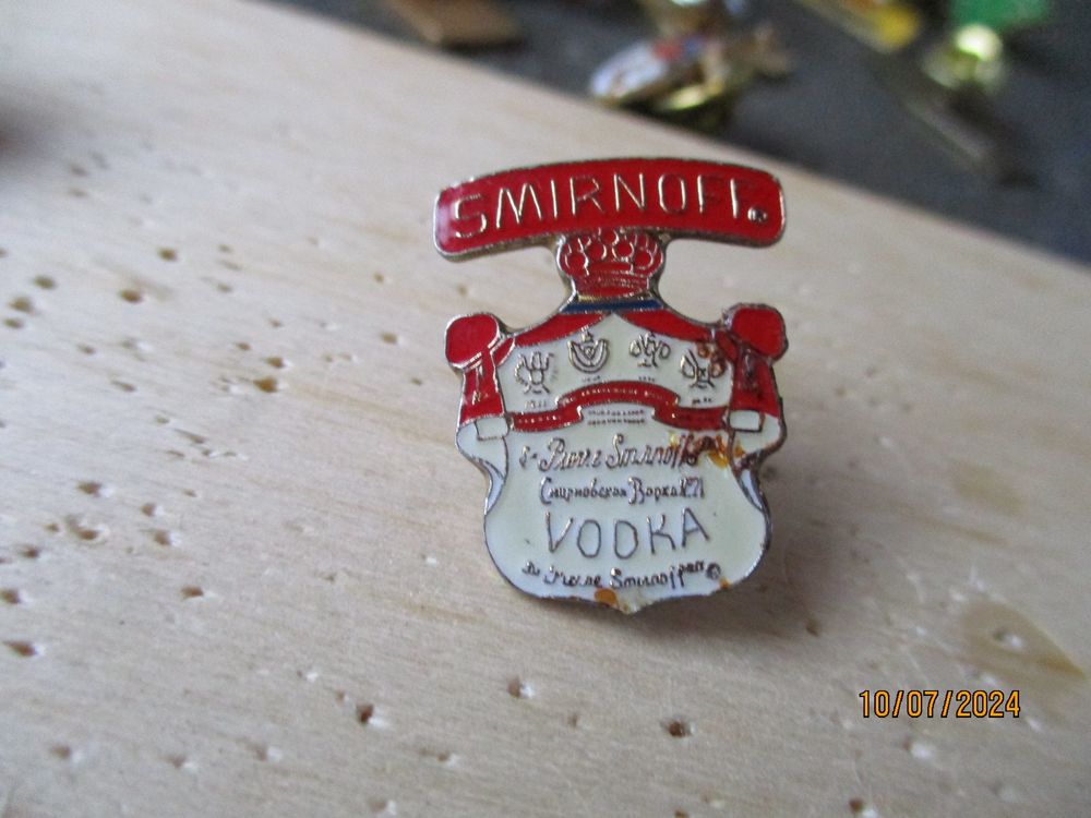 Smirnoff Vodka Wodka Pin | Kaufen auf Ricardo