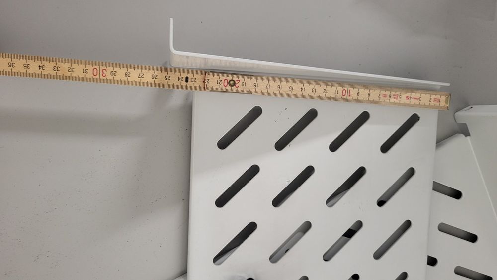 2 Stk. Rack Tablar hellgrau (Gebraucht) in Triengen für CHF 6 – mit ...