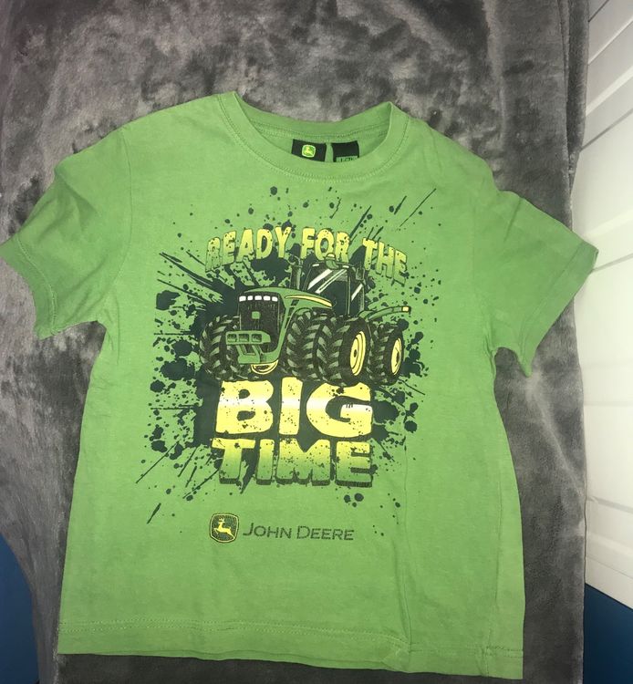 116 122 Kinder Kleidung T-Shirt JOHN DEERE grün truck (Gebraucht) in ...