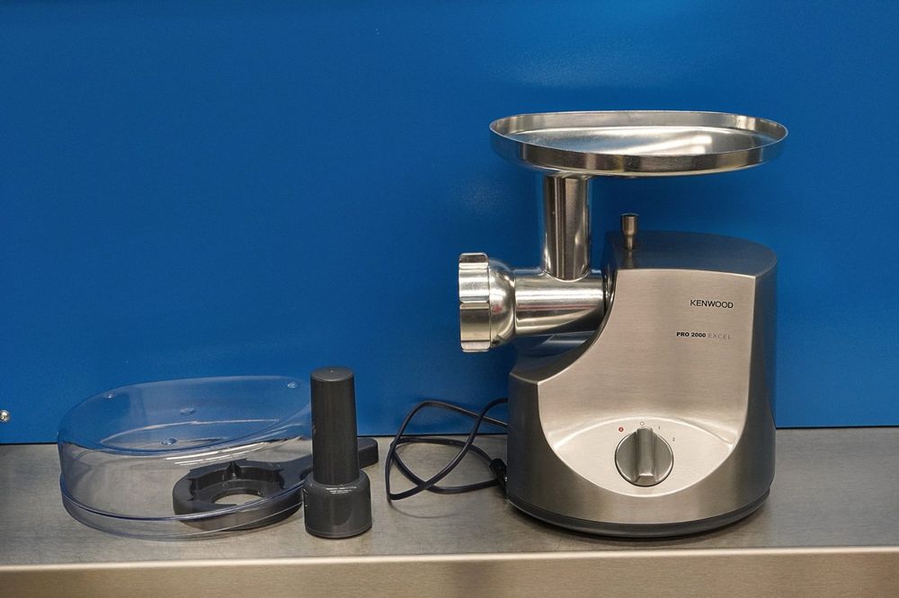 Kenwood Pro 2000 Excel Fleischwolf | Kaufen auf Ricardo