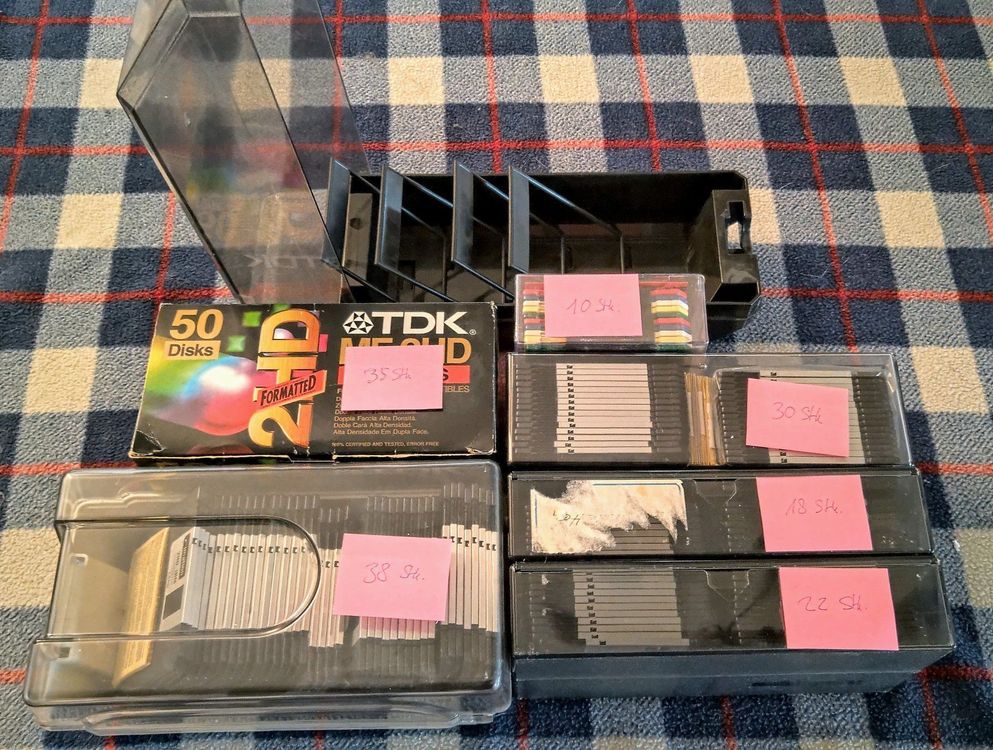 153x NOS 3.5" HDD Disketten in Boxen (Neu (gemäss Beschreibung)) in ...