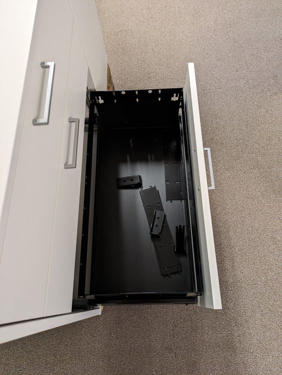 Schrank, Kommode, Stauraum, B: 80, T:40.1; H: 74 cm | Kaufen auf Ricardo