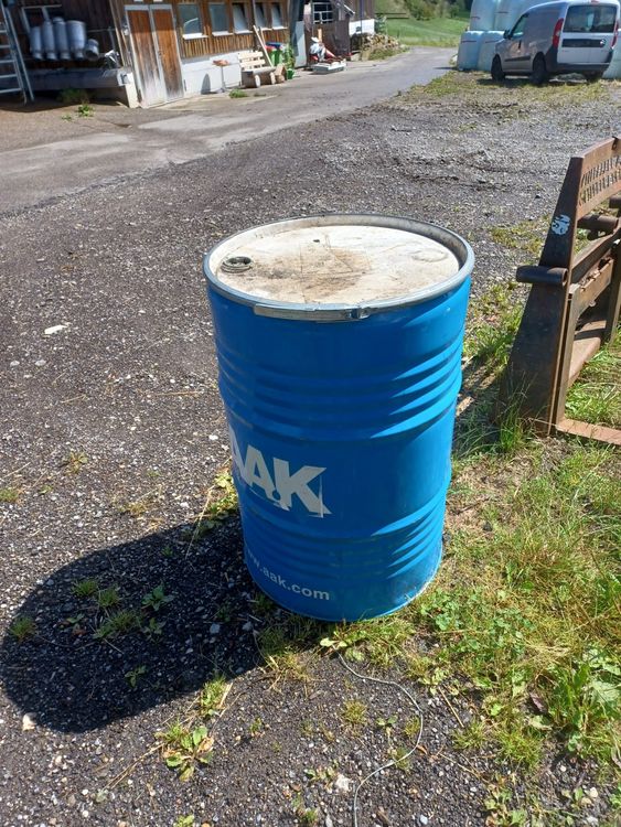 Metallfass 200l, Fass mit Deckel (Gebraucht) in Kirchberg SG für CHF 9. ...