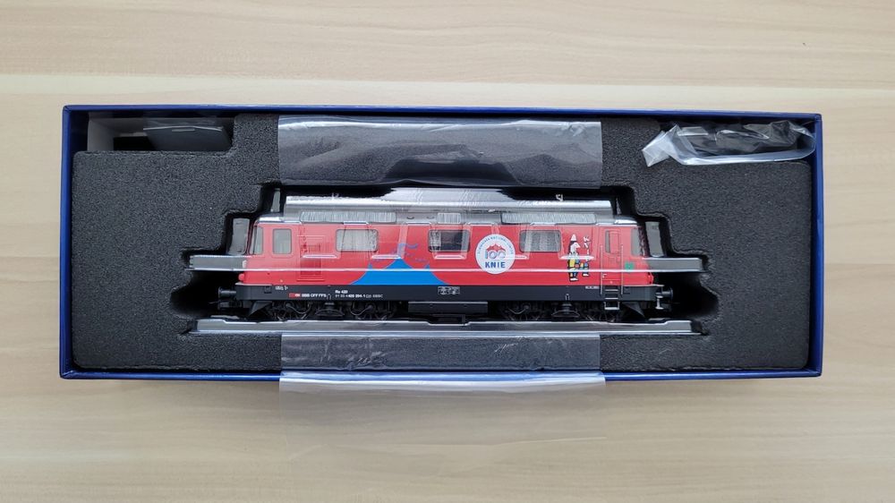 Roco 71402 SBB Re 420 294-1 „Circus Knie“, H0, Digital Sound (Neu und ...