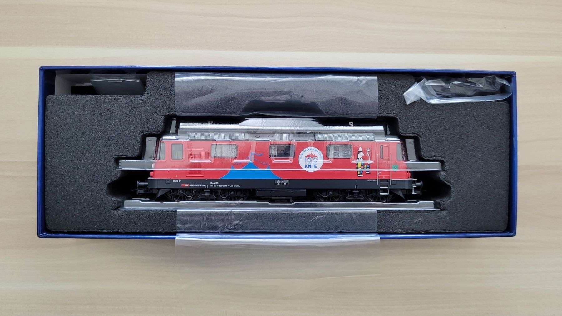 Roco 71402 SBB Re 420 294-1 „Circus Knie“, H0, Digital Sound (Neu und ...