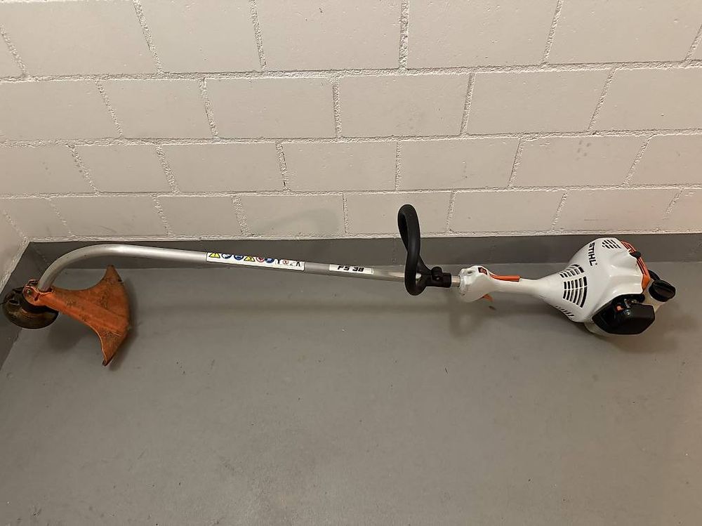 Stihl FS38 (Gebraucht) in Gunzgen für CHF 170 – nur Abholung auf Ricardo kaufen
