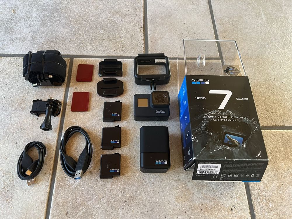 GoPro Hero 7 Black mit Zubehör | Kaufen auf Ricardo